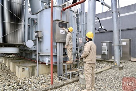 C视频丨抢抓“开门红” “满格电”助力企业复工复产“加速跑”四川在线