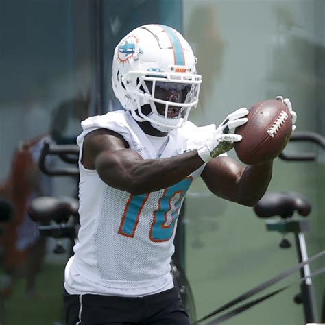 Dolphins Tyreek Hill Tua Tagovailoa Throws 1 Of Prettiest Balls Ive