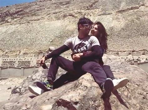 Rhea Chakraborty Shares A Throwback Video With Sushant Singh Rajput On