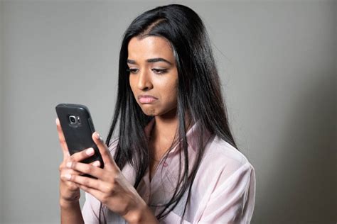 How To Take A Sexy Selfie Tips On Lighting Poses Props And More O Babe