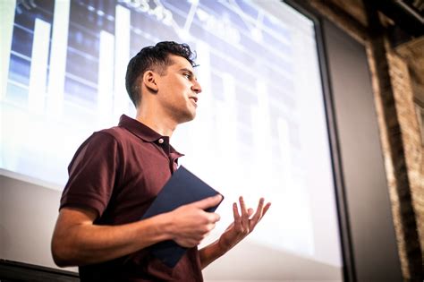 How To Make A Side Income As A Public Speaker Entrepreneur Reportwire