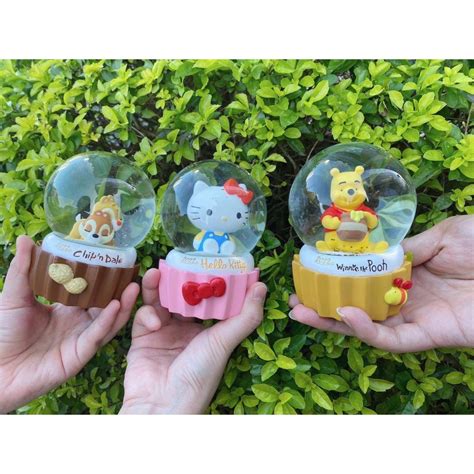 【阿田小舖】7 11 杯子蛋糕系列水晶球（小熊維尼款hello Kitty款奇奇蒂蒂款）金莎水晶球聖誕款及紀念款 蝦皮購物