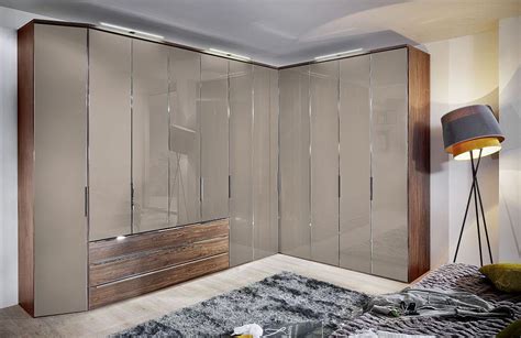 Угловой шкаф в спальню с зеркалом размеры 81 фото