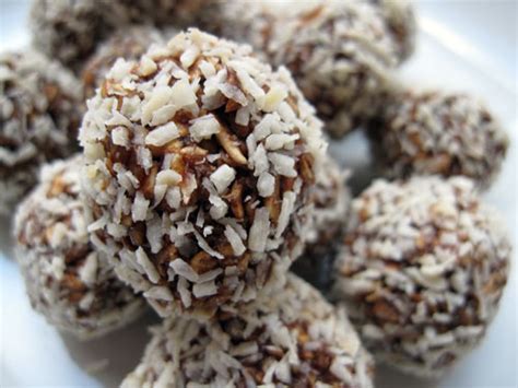 Кокосови коледни сладки без захар • СТЕВИЯ ФОР ЛАЙФ