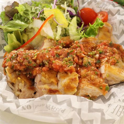辛ウマ！チキンのピリ辛トマトソースかけ By ぶんぶんチョッパー 【クックパッド】 簡単おいしいみんなのレシピが393万品