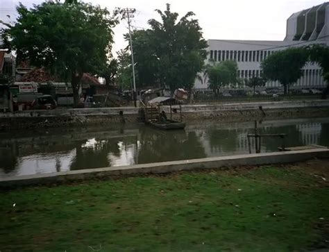 10 Potret Suasana Jalan Jakarta Di Tahun 1989 Tak Sepanas Sekarang