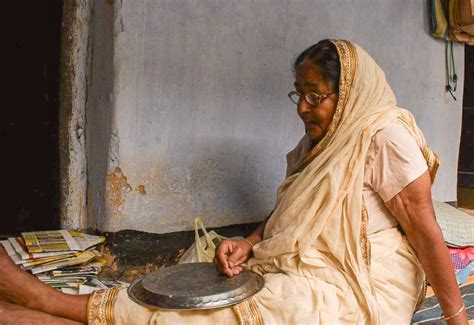 சோபி சாஹாவுக்கு எந்தப் பத்திரிகையும் மோசமல்ல