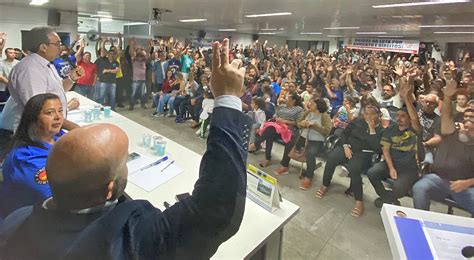 Primeiros Acordos Metalúrgicos Conquistam Aumento Real E Abonos