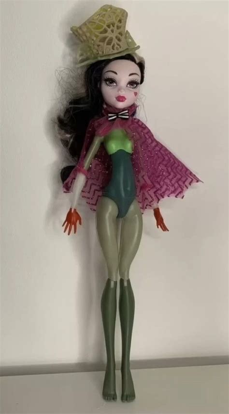 Monster High Collector Draculaura Prototype Naked Monster High