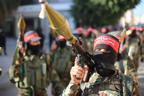 المواطن كتائب أبو علي مصطفى تنعى أحد مقاتليها في الوحدة الصاروخية