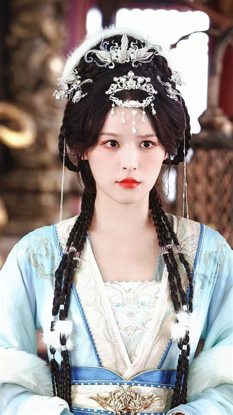 徐轸轸 云天之上 路安凝 燕安宁