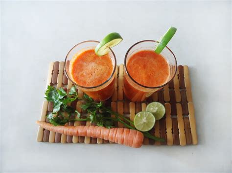 Suco De Cenoura Limão E Salsa Menu Criativo Receitas