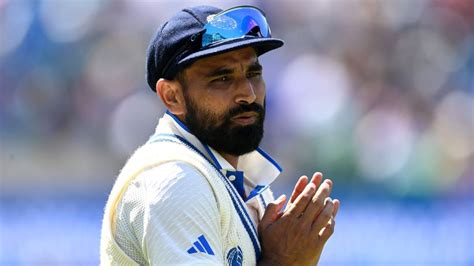 Mohammed Shami ব্যাট হাতেও বিধ্বংসী সামি বাংলার বাধা মন্ত্রী সেনাপতি