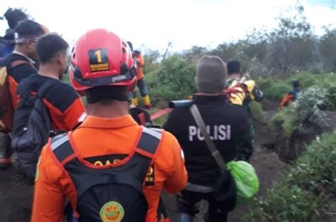 4 Remaja Pendaki Gunung Sumbing Hipotermia Satu Orang Meninggal Dunia
