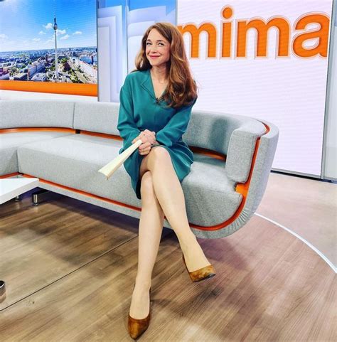 Mirjam Meinhardt Strumpfhosen Outfit Wunderschöne Frau Frauen Stars