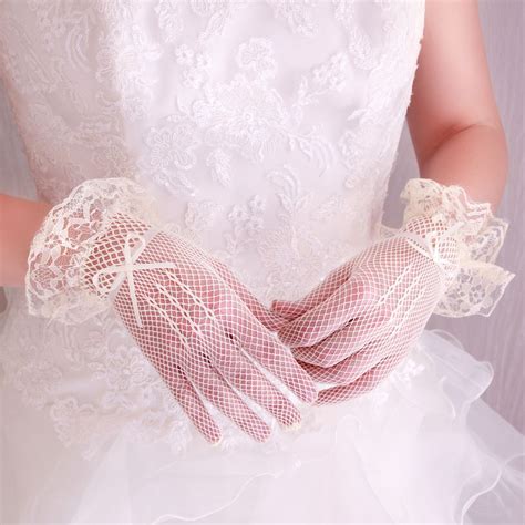 Gants Courts Mariage Dentelle Résille Ivoire