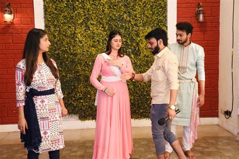 Rahul Singh Rana Krishna And Roshni Chaubey Film Director Singh Actors