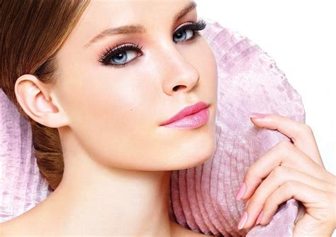 Bật mí các cách chăm sóc da mặt tuổi 30 cho chị em dr spiller