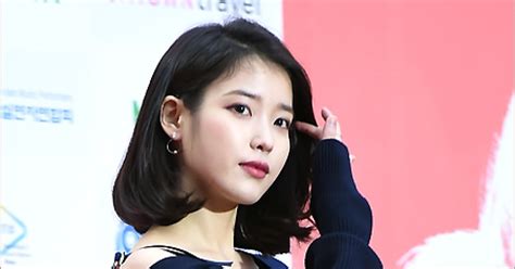 Md포토 아이유 똑 부러지는 미모