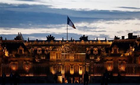 ვერსალის სასახლეში ბომბის საფრთხე დაფიქსირდა მიმდინარეობს ევაკუაცია კვირის პალიტრა