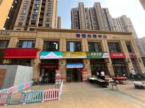 【10图】急售光谷关山大道 转角虾皇 临街餐饮铺 稳定租户，超大外摆武汉洪山光谷软件园中建大公馆关山大道商铺商铺租售生意转让出售 武汉58同城