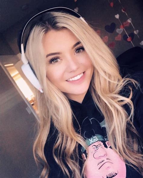 Twitch Streamer Brookeab To Become A Victim Of Online Stalkers