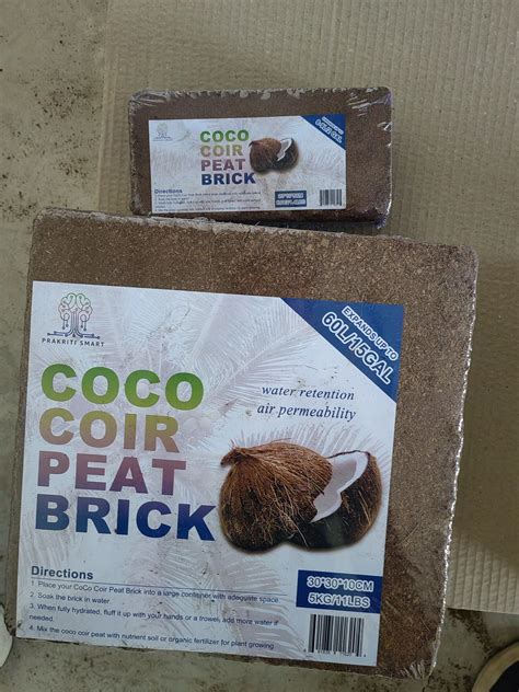 อิฐมะพร้าวมะพร้าว Cocopeat บล็อก Coco Peat บล็อกแห้ง Cocopeat บล็อกชิปบล็อก จีนมะพร้าว Coir อิฐ