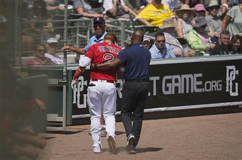 Bostons Justin Turner Hit In Face By Pitch Leaves Game