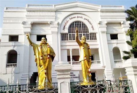 Admk Is Going On In Chennai Today District Secretaries Meeting Bjp
