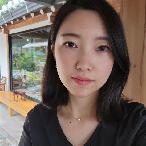 모던하우스 따뜻하면서 포근한 느낌 겨울에 극세사만큼 좋은 소재가 없죠 하루종일 고생했을 내 발 집에서 만큼은 발에 따뜻한