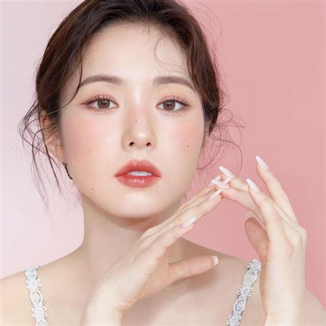 Shin Se Kyung Banila Co Korea 2023 • Celebmafia