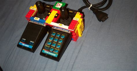 Manillismo Atari 5200 Lego Holder