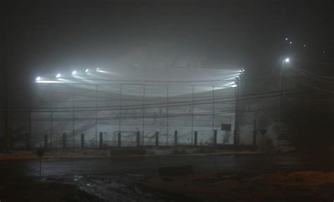 Nocturna Cu Ceata Si Ninsoare Cine N A Greşit Să Ridice Piatra