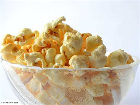Du pop corn micro ondable et de la mousse au chocolat rappelés dans