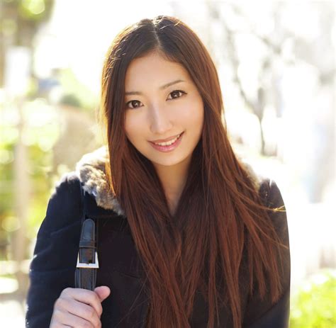 エロフェッショナル仕事の流儀 こよなく人妻を愛するこの道20年のベテランプロデューサーが厳選！狙っても撮れない神レベルの産物 もう二度と拝め