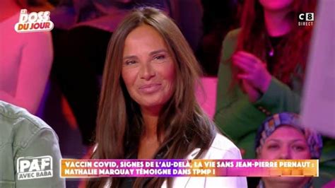 Nathalie Marquay reçoit des signes de Jean Pierre Pernaut Elle se