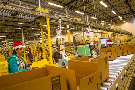 Amazon S Automated Attendants Pictures Cnet