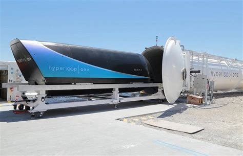 Первый разработчик вакуумных поездов компания Hyperloop One
