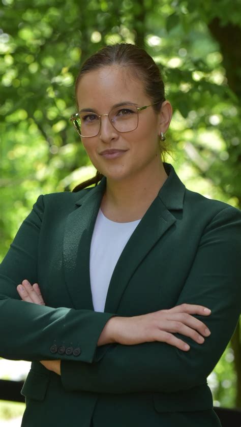 Сара Павков Sarapavkov Official • Instagram Photos And Videos