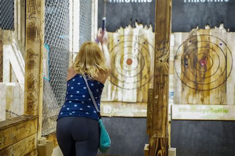 Mastering The Art Of Axe Throwing Craft Axe Throwing