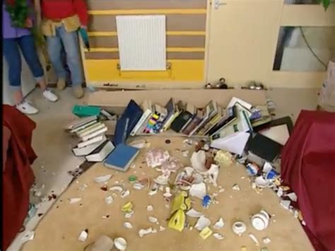 Extreme Makeover Home Edition Teenage Girls Bedrooms