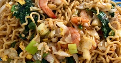 Resep Mie Goreng Pedas Seafood Oleh Mea Onnelik Cookpad