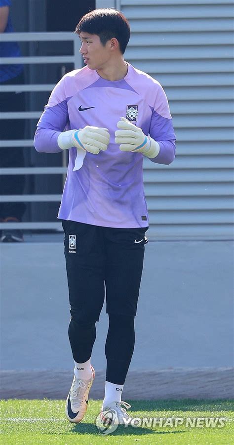 김승규 대신 훈련 파트너로 대표팀 합류한 김준홍 연합뉴스