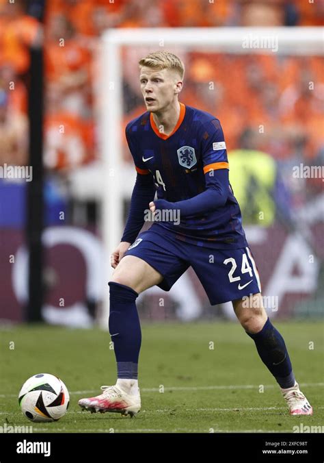 MÜNCHEN Jerdy Schouten aus Holland beim Achtelfinale der UEFA EURO