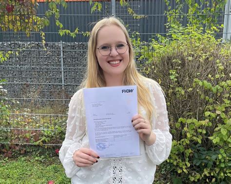 Erfolgreicher Abschluss Des Dualen Studiums Osmab