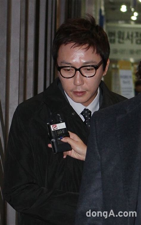 동아포토 ‘불법도박 탁재훈 묵묵부답 첫 공판 스포츠동아