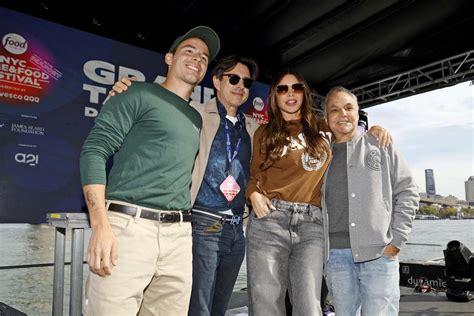 Sofia Vergara Makes Rare Appearance With Lookalike Son Manolo 34