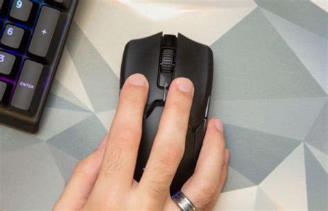 Razer Viper Ultimate Wireless Gaming Mouse Review Best For Claw Grippers Tom S Hardware