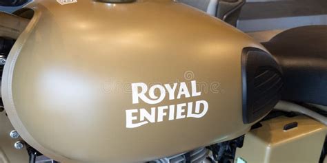 Tank T34 Militaire Wederopbouw Gewijd Aan De Bevrijding Van De Stad