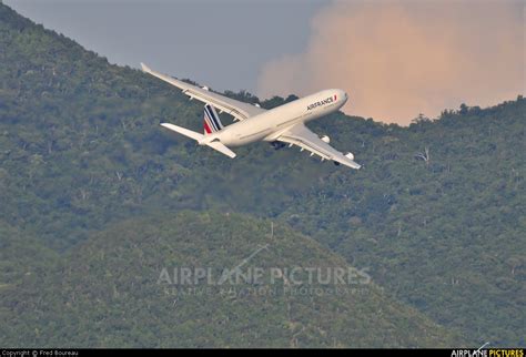 F Glzj Air France Airbus A At Sint Maarten Princess Juliana Intl Photo Id